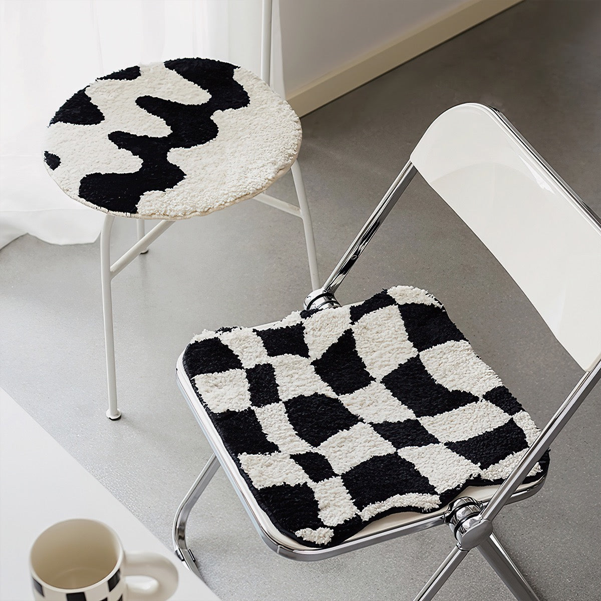Rene Square Tufted Seat Cushion – MUNKEN