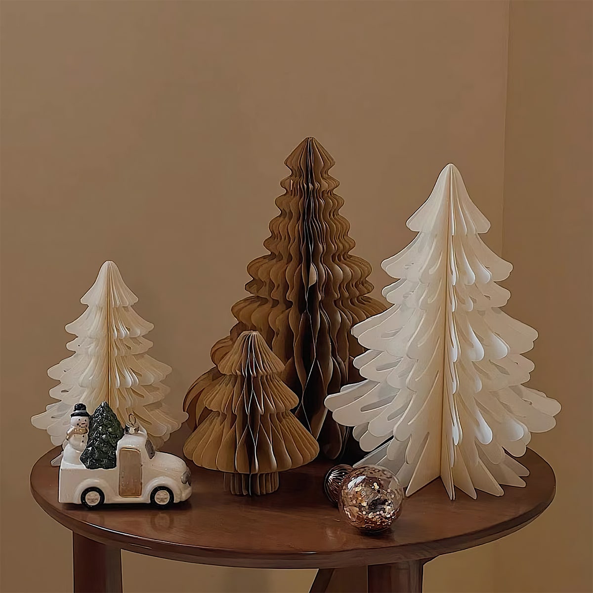 Jullan Honeycomb Paper Decorations, Set of 2 – MUNKEN