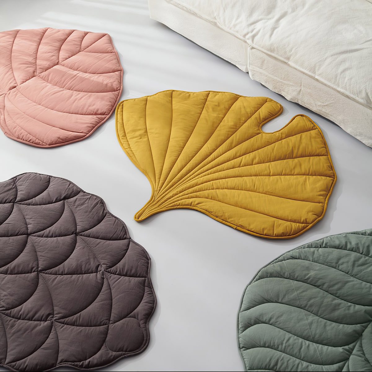 Multi-Purpose Ginkgo Leaf Cotton Mat – MUNKEN