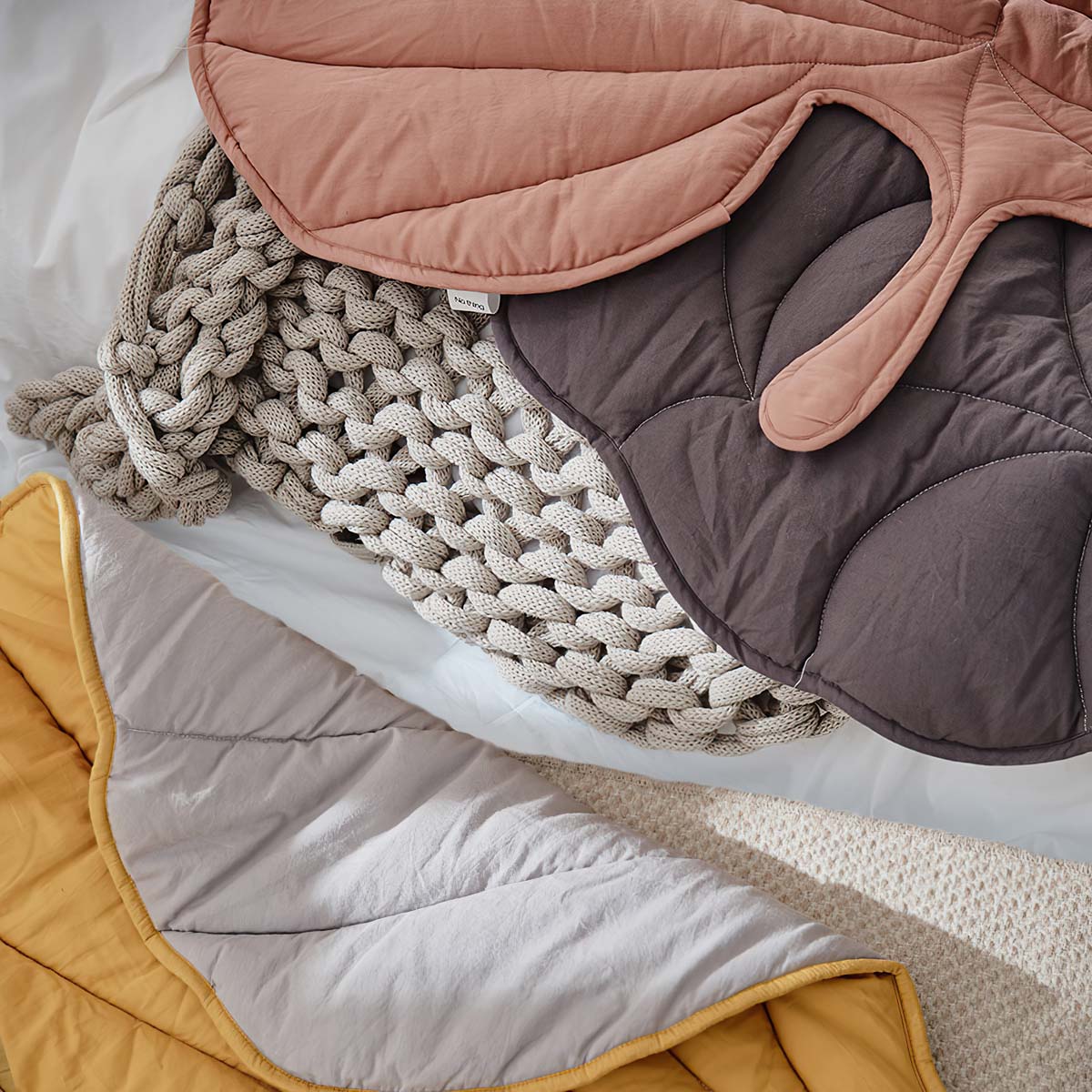 Multi-Purpose Ginkgo Leaf Cotton Mat – MUNKEN