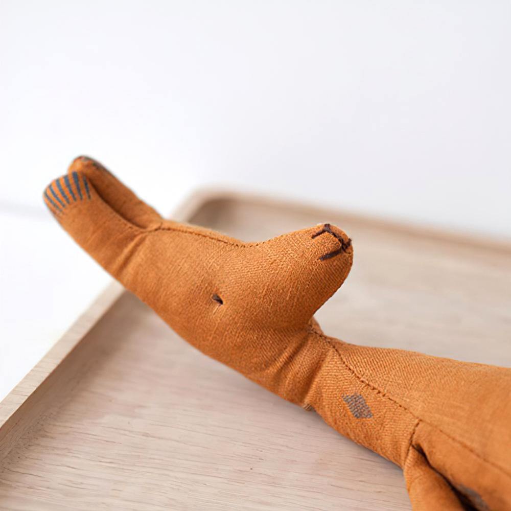 Archie the Giraffe Plush Toy – MUNKEN