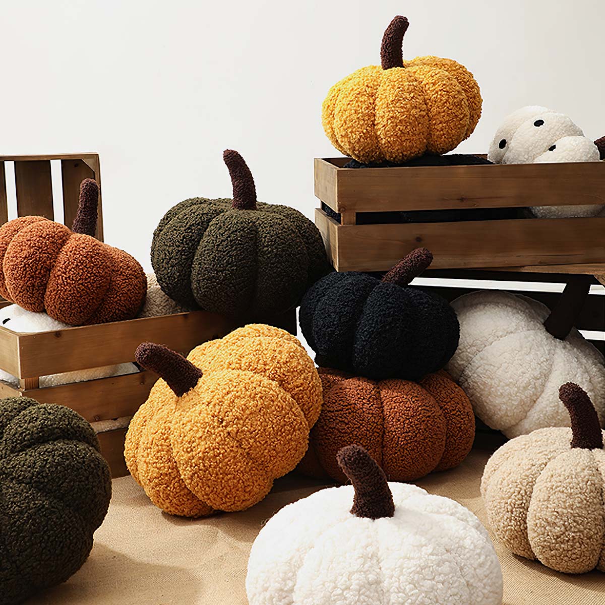 Pumpkin Plush Cushion – MUNKEN