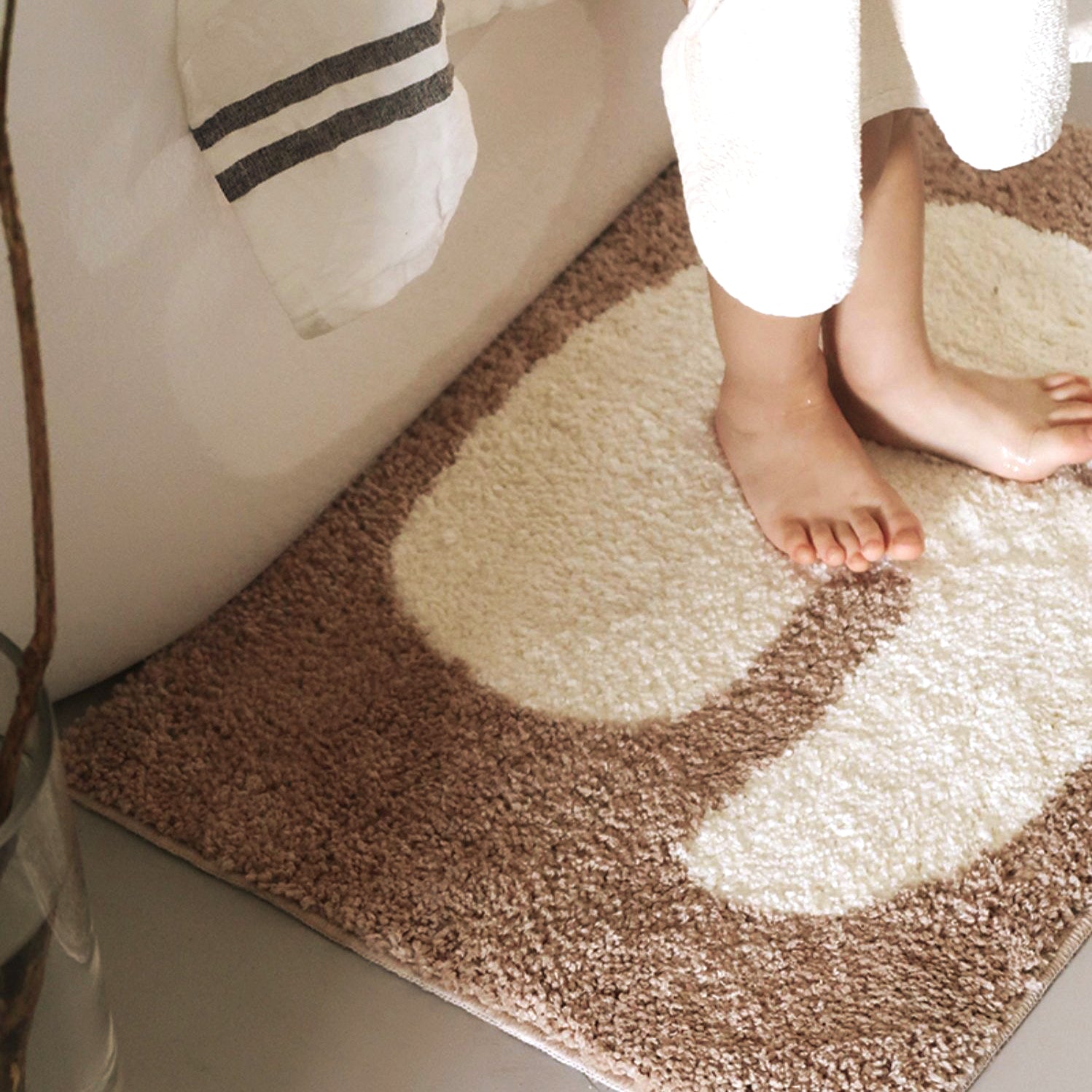 Fläckig Tufted Rug – MUNKEN